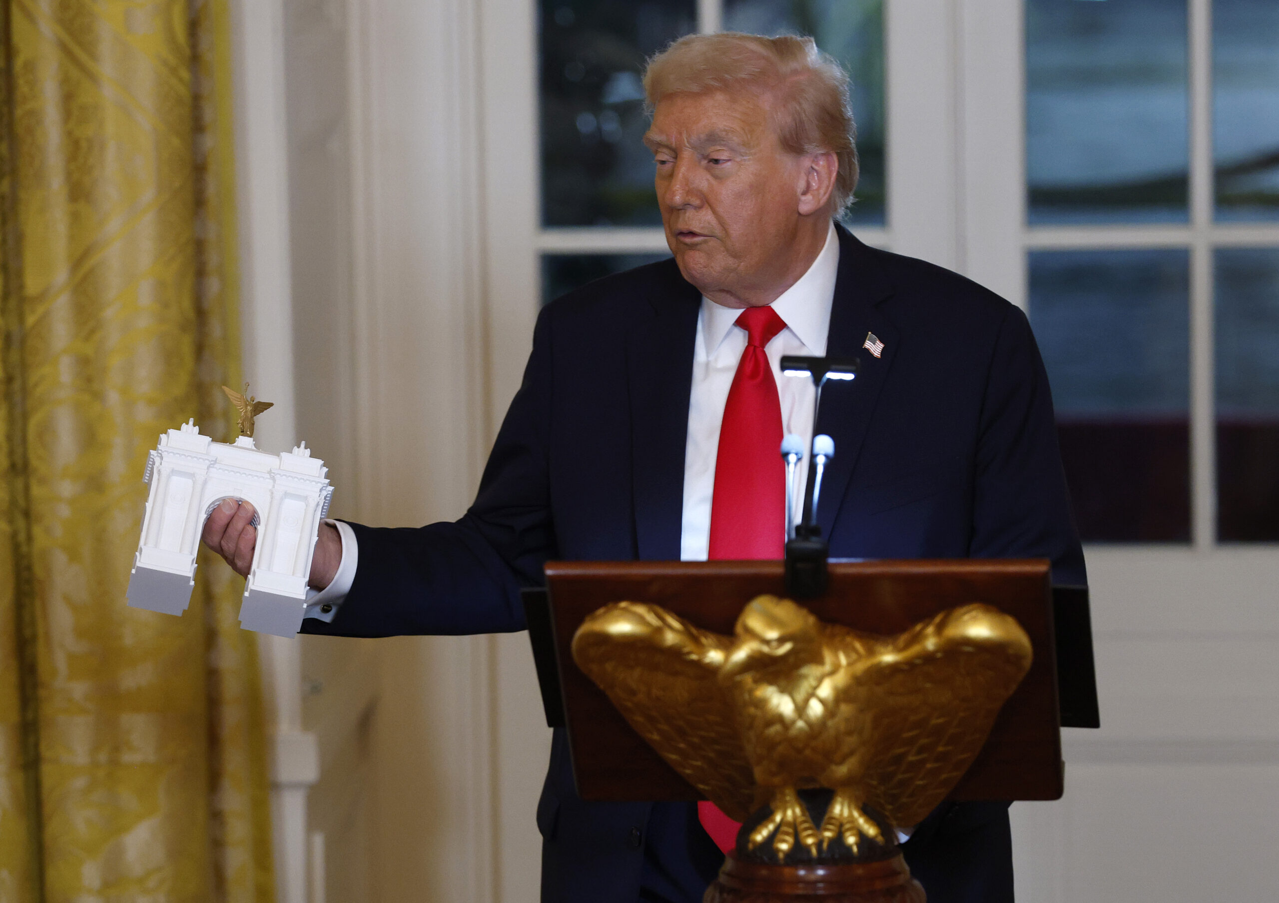 Is There a Problem With Donald Trump’s Arch of Triumph? - The American ...